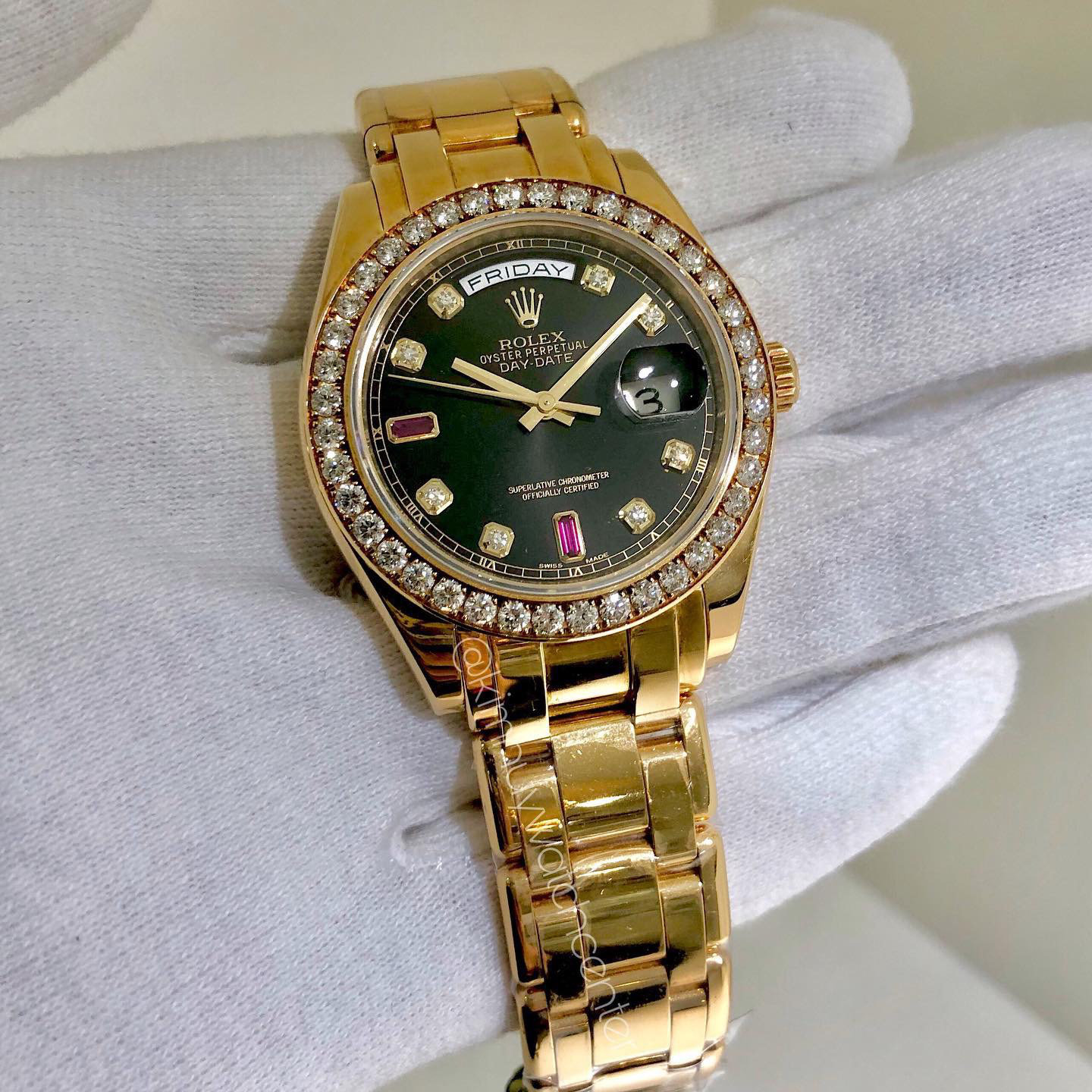 Rolex Special DAYDATE Black Dial with Diamonds and Ruby Yellow Gold ...